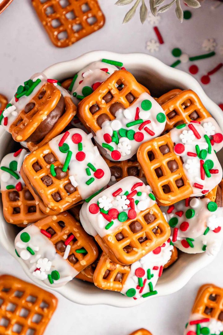 Rolo Pretzels Recipe - Unfussy Kitchen